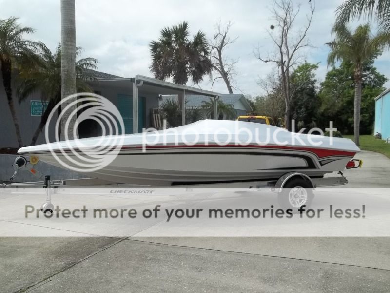 Just got in a new 21 Checkmate bowrider