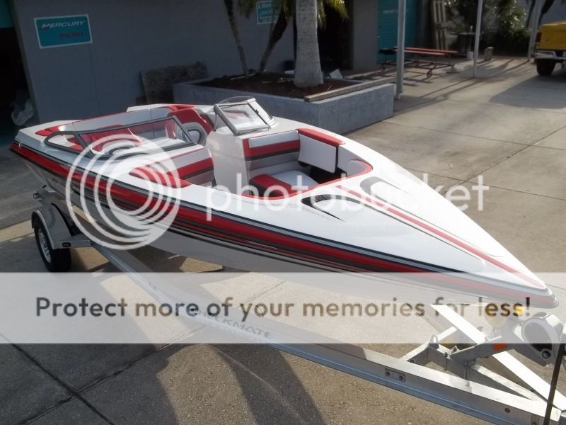 Just got in a new 21 Checkmate bowrider